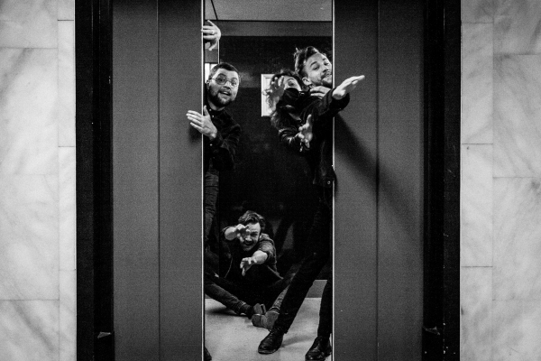 Grupa "The Bad Tones": Pietiek! Nomierināmies! Mums nav nevienam nekas ...