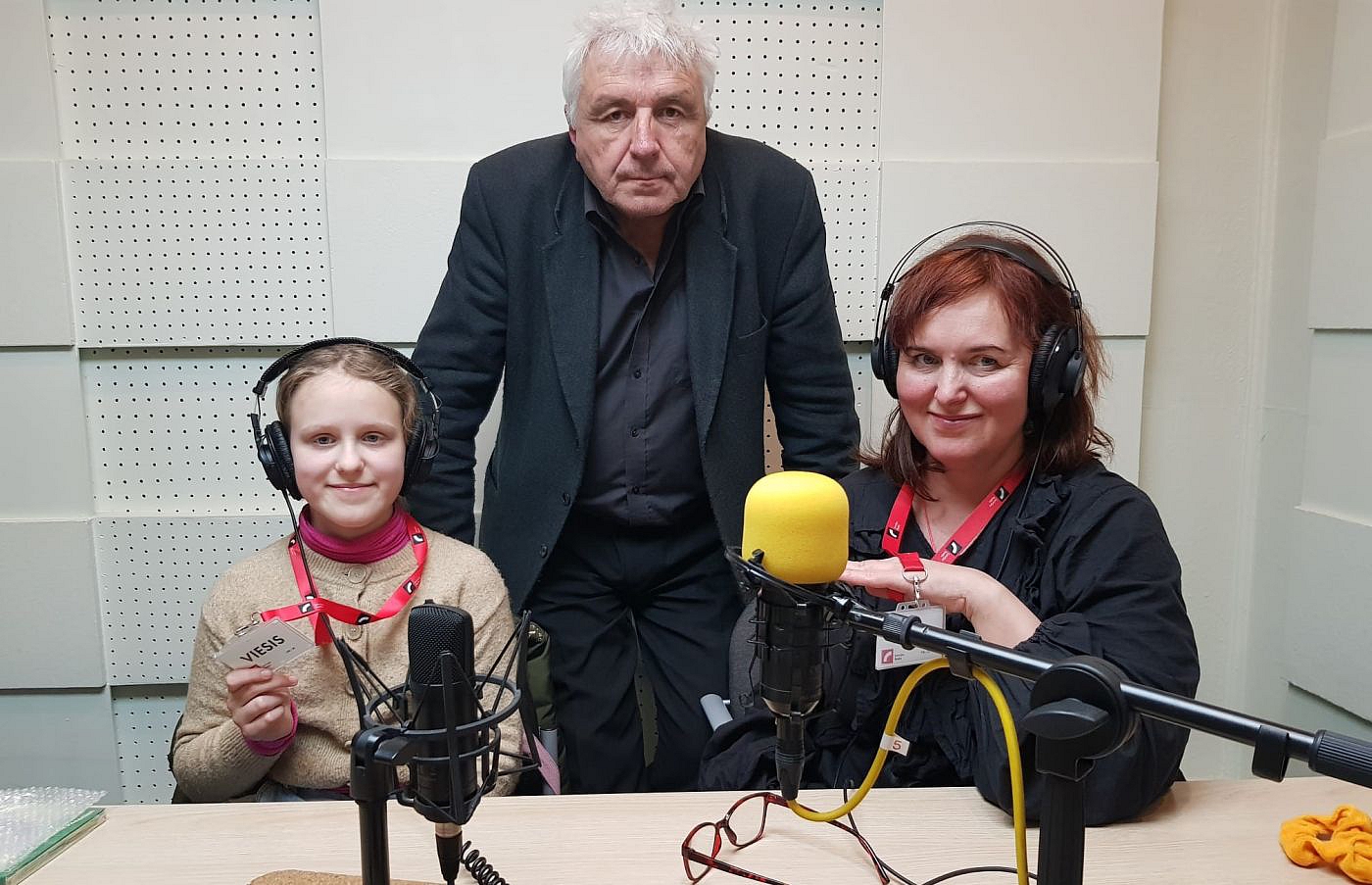 Viss tas pats, bet tomēr greizs. Mīklas min rakstniece Andra Manfelde ...