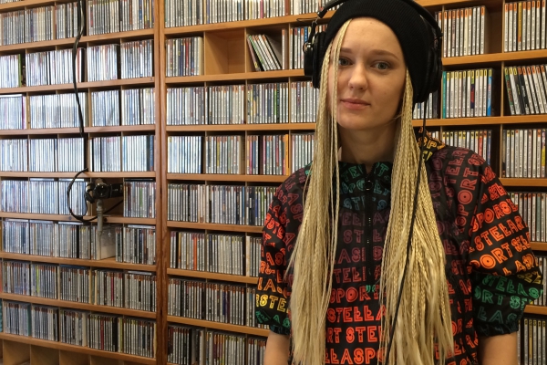 Dziedātāja Agnese Rakovska izsludina dziedātāju atlasi “Zvaigznājs ...